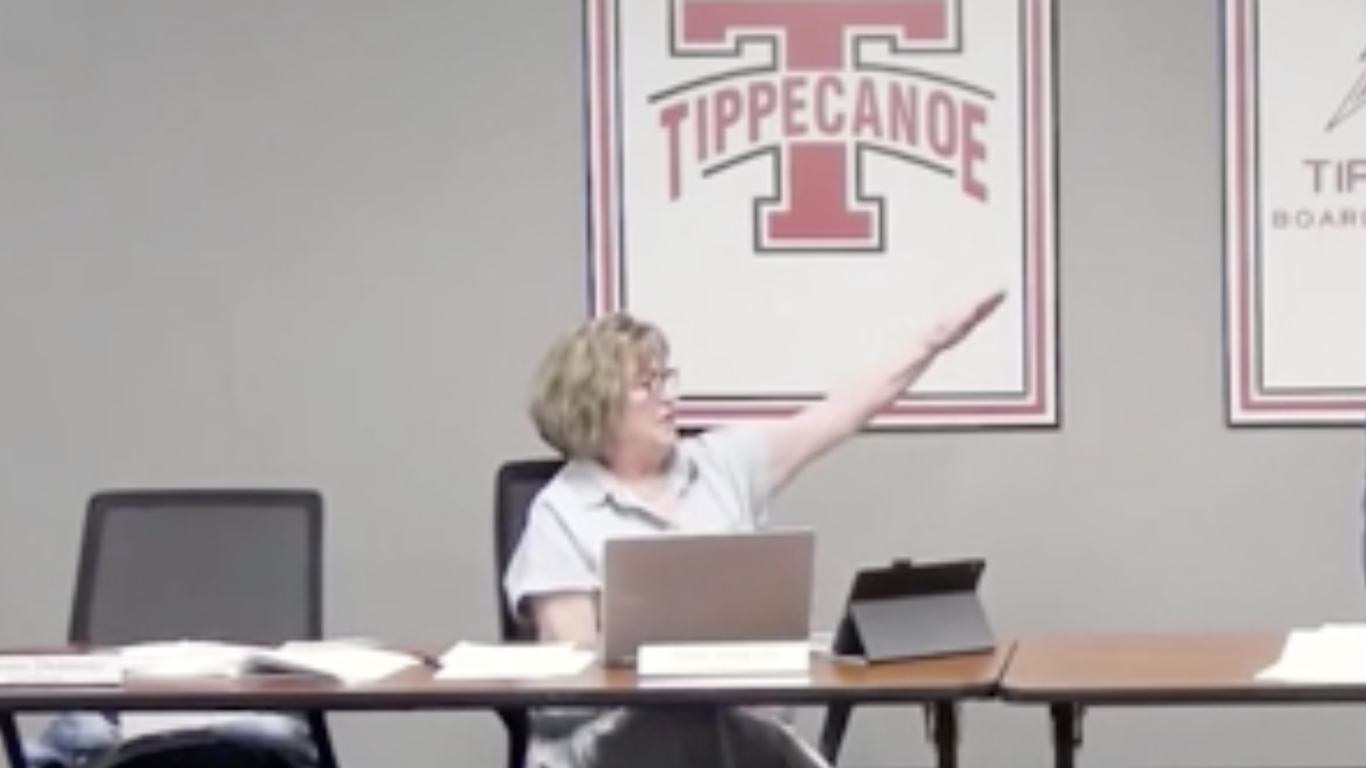 Ohio member of school board delivers Nazi salute at meeting - Campaign ...